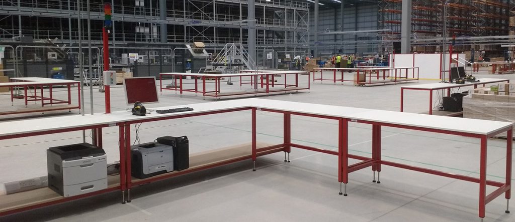 Warehouse packing bench - Packing Tables by Spaceguard