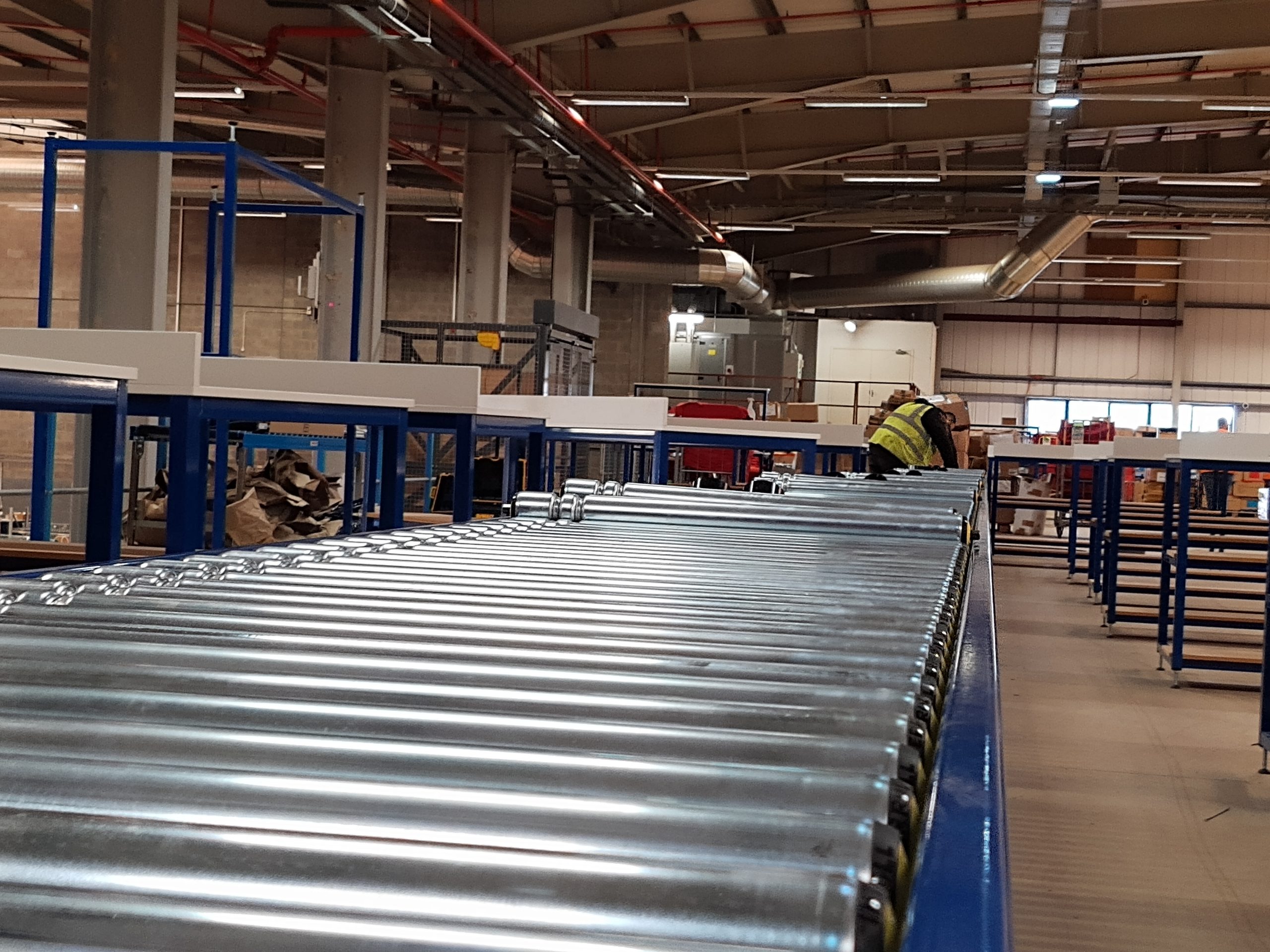 Conveyor Gallery - Packing Tables by Spaceguard